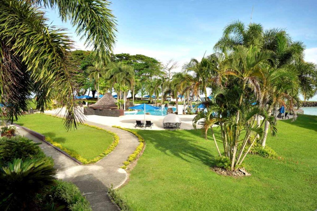 The Best Kids' Clubs in Samoa + Top 3 Resorts for Babysitting