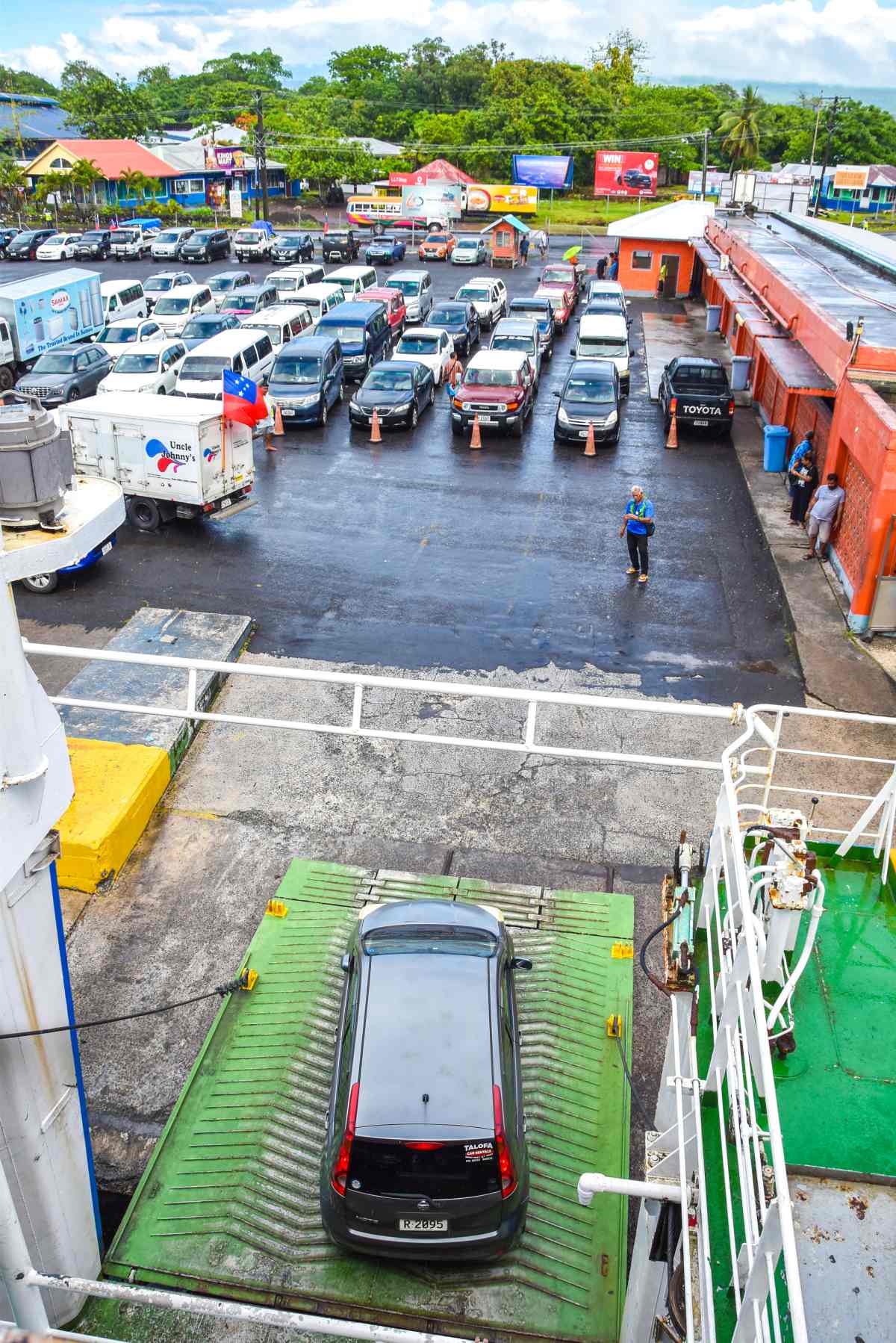 Samoa Transport Guide: 14 Best Ways to Get Around Samoa