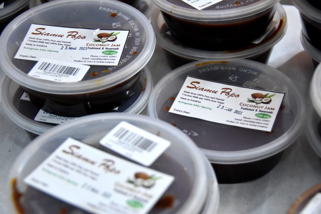 Traditional Samoan Food: 20 Foods to Try in Samoa 🥥 - Samoa Pocket Guide