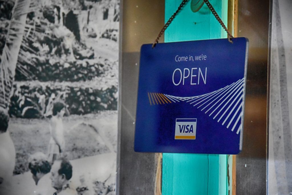 What is the Best Way to Pay in Samoa? 💰 [2025] - Samoa Pocket Guide